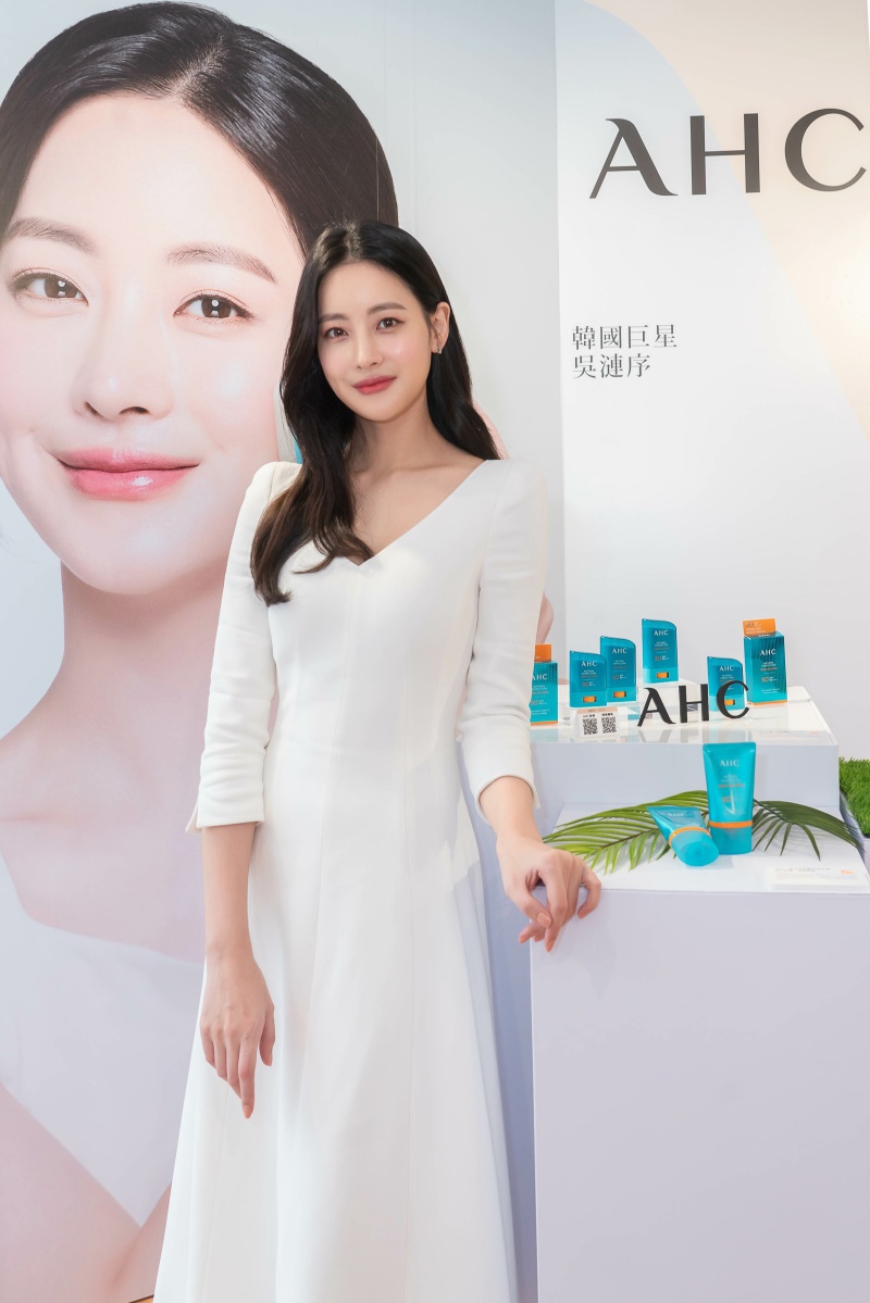 韓國素顏女神吳漣序，首次來台開幕AHC旗艦快閃店~ - iGorgeous